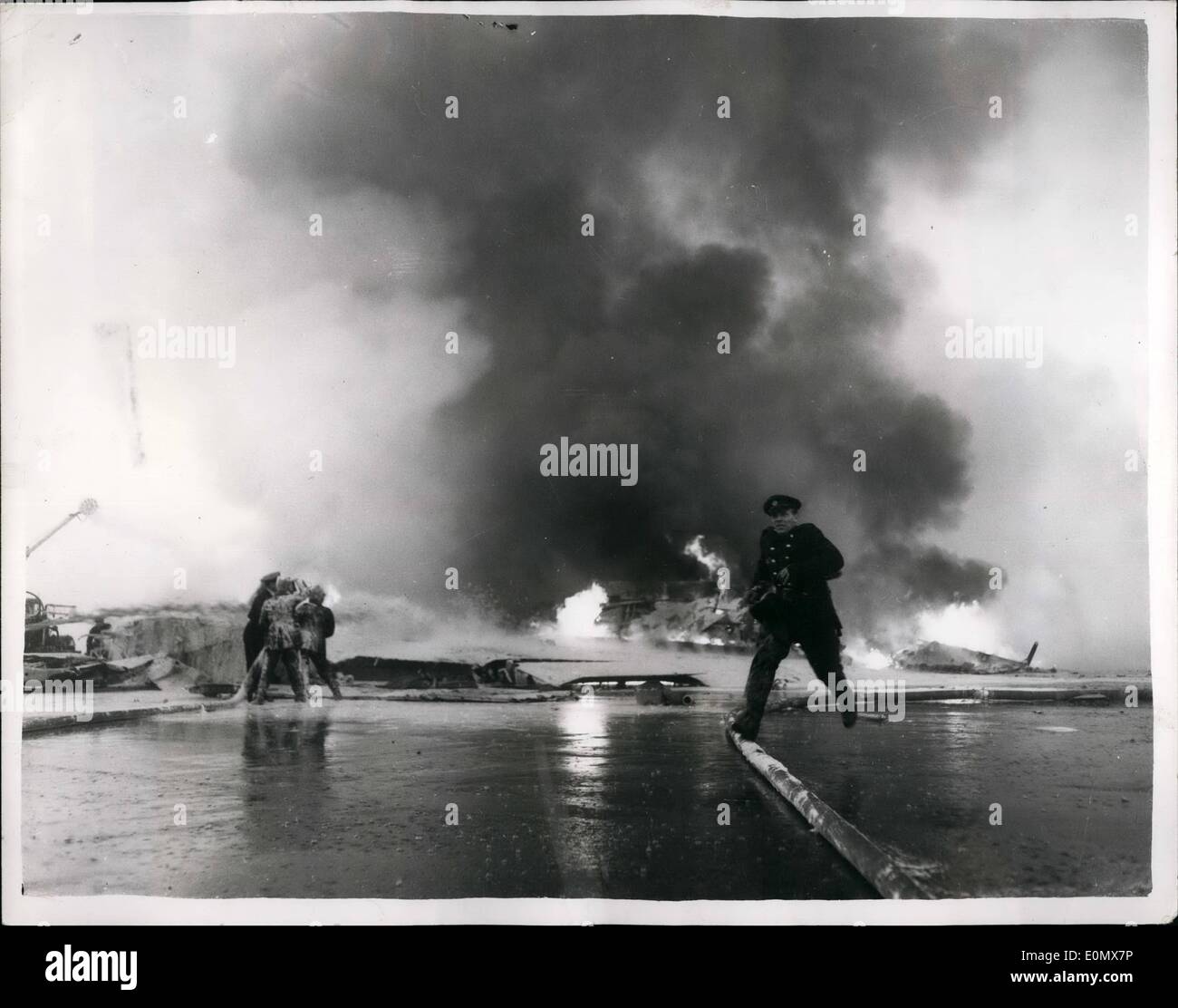 Oct. 10, 1956 - Vulcan bomber crash at London airport; The R.A.F ...