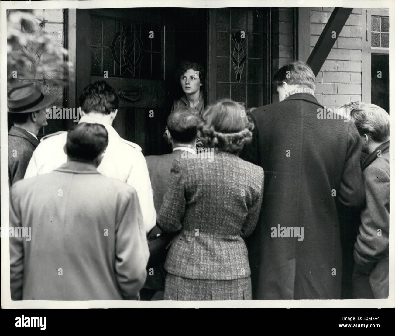 Oct. 10, 1956 - Daughter of Mrs Ryall. Photo shows Miss Wendy Ryall, 23 ...