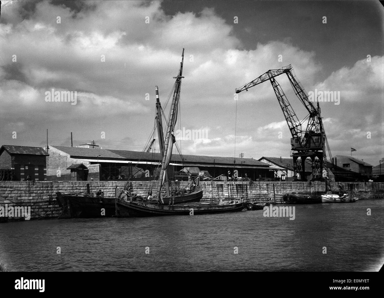 Cais Black and White Stock Photos & Images - Alamy