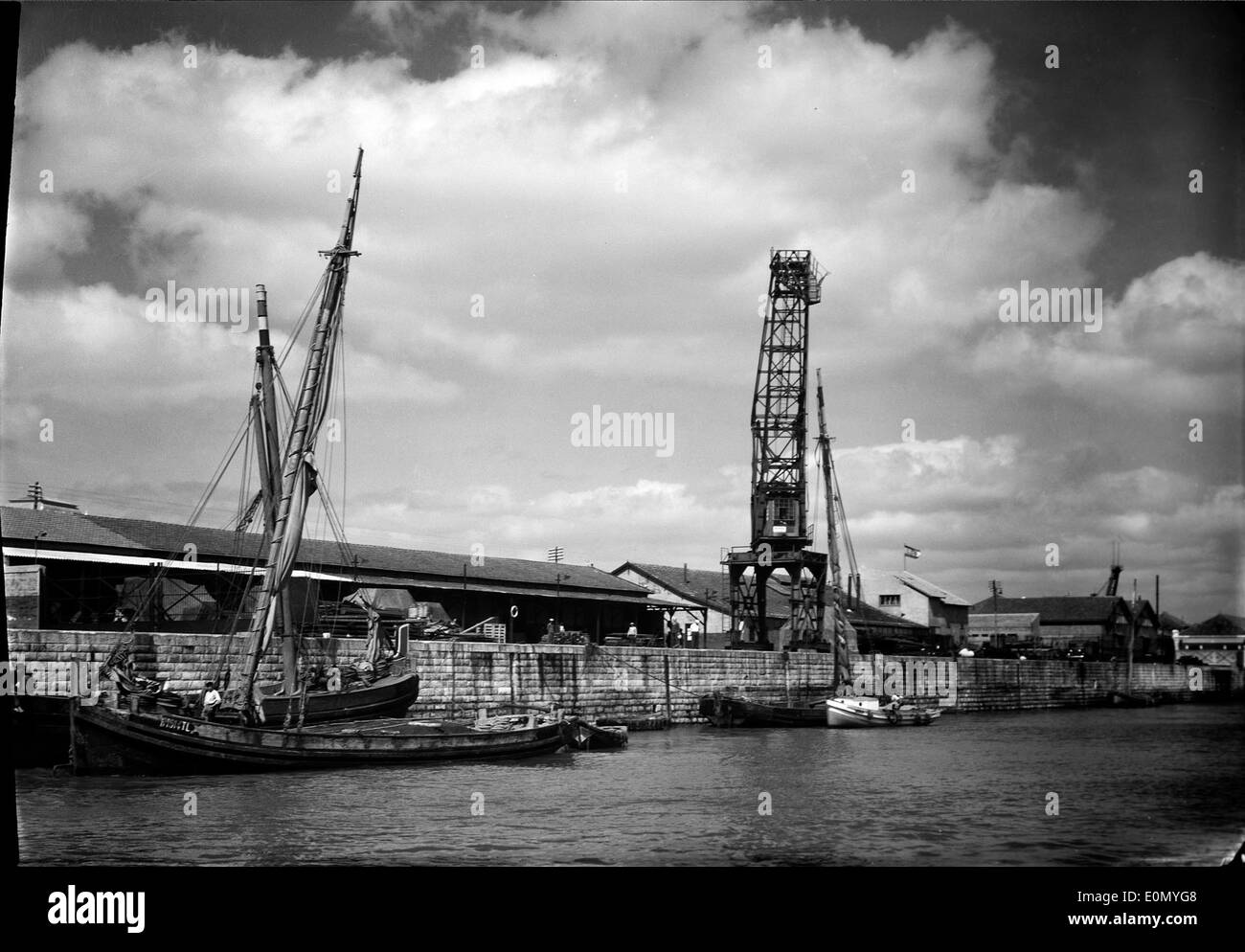 Cais Black and White Stock Photos & Images - Alamy