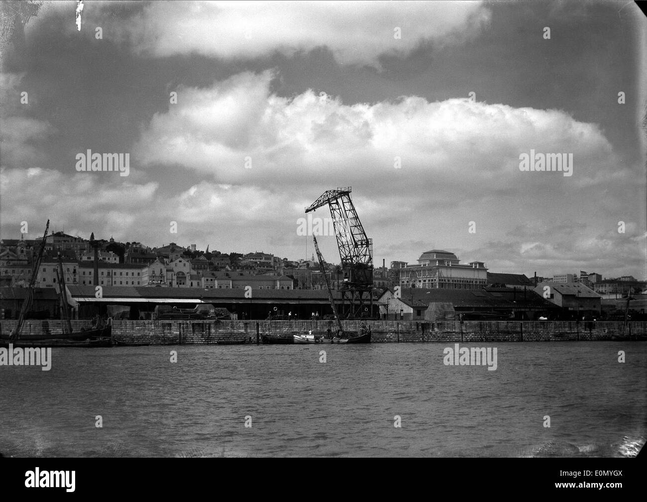 Cais Black and White Stock Photos & Images - Alamy