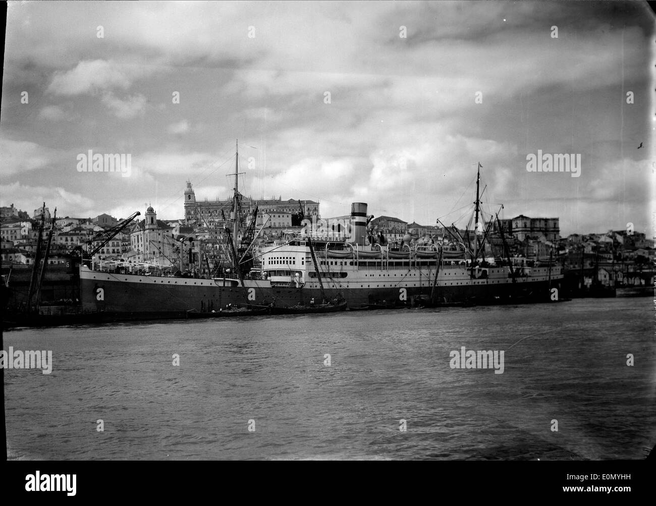 Paquete Colonial refers to a historic colonial ship that was used for ...