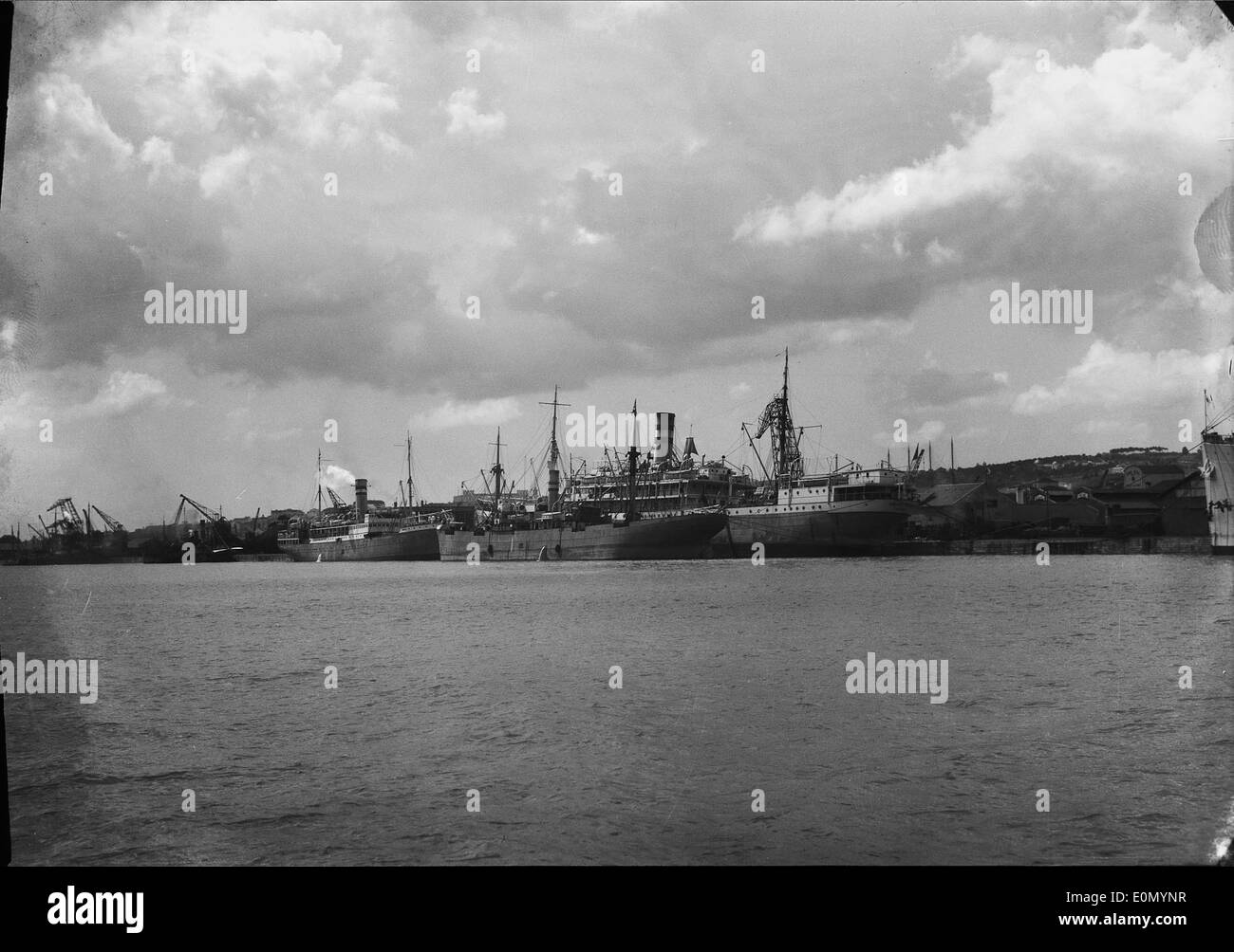 Navios Black and White Stock Photos & Images - Alamy