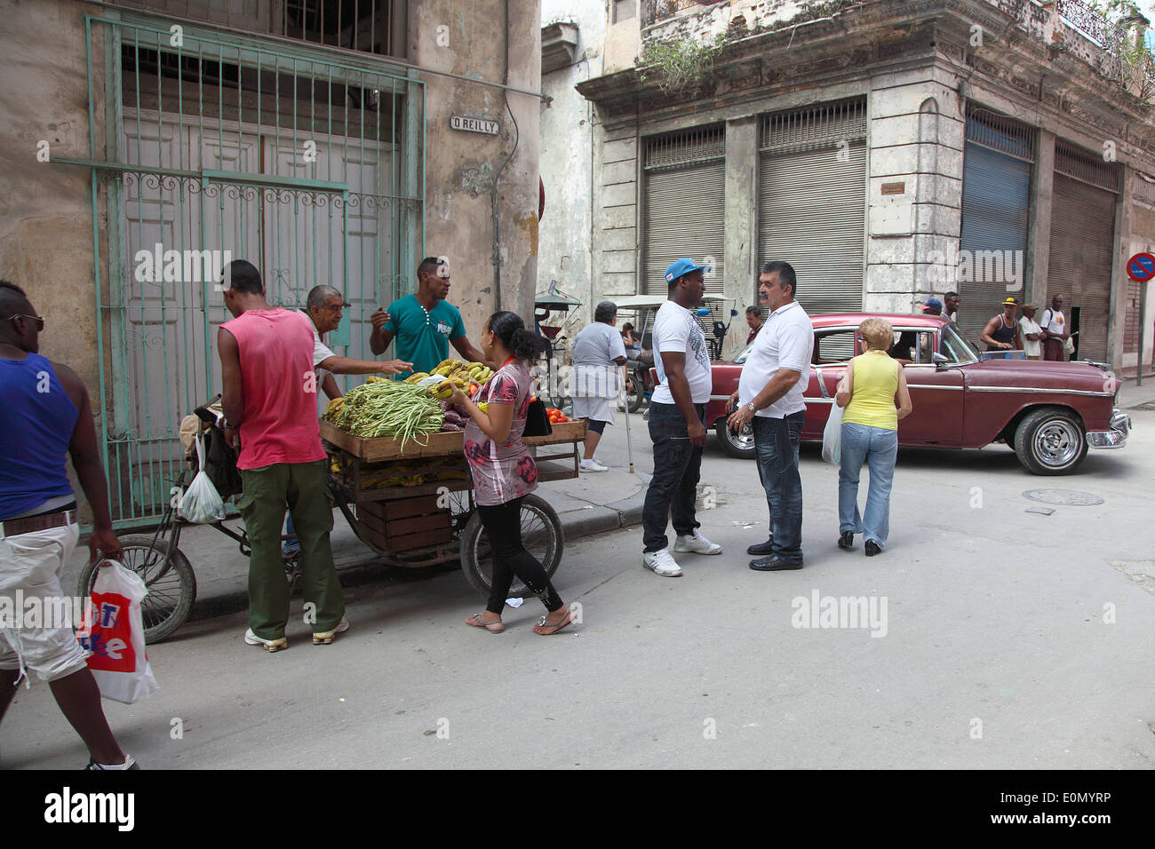 Street scenes of Havana Cuba Stock Photo - Alamy