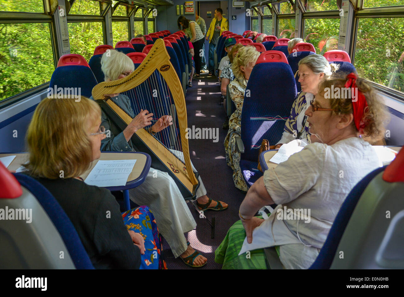 Cornwall looe train hi-res stock photography and images - Alamy