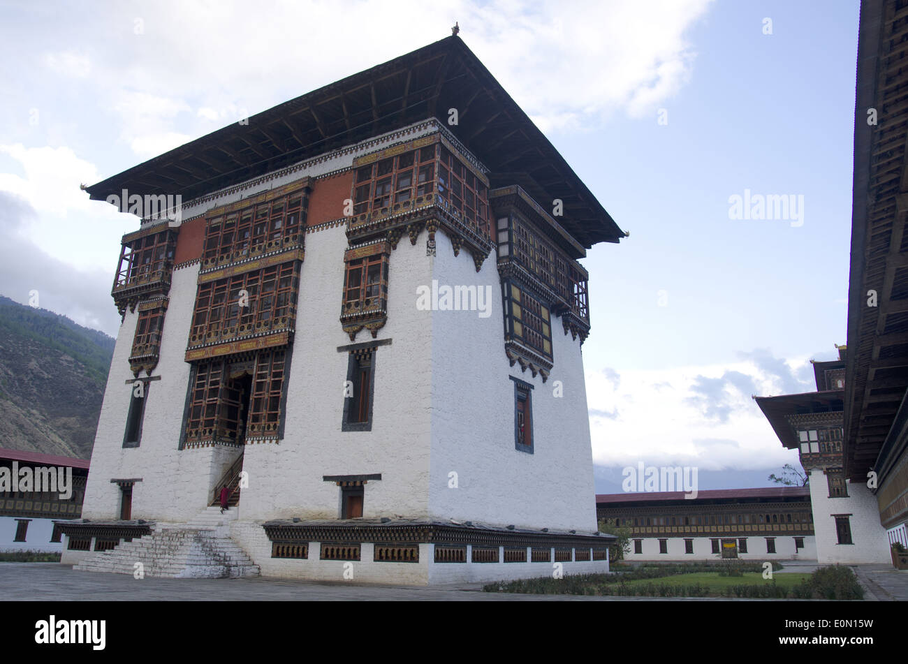 Kings palace dechencholing palace thimphu hi-res stock photography and ...