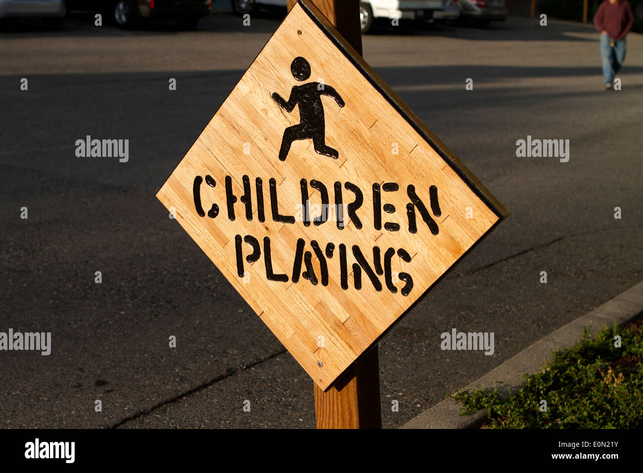Wooden Children playing warning sign Stock Photo - Alamy Wooden Children playing warning sign Stock Photo - Alamy