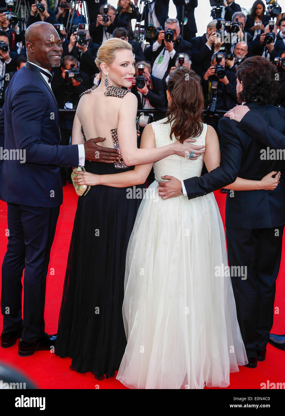 DJIMON HOUNSOU CATE BLANCHETT AMERICA FERRERA KIT HARINGTON HOW TO ...