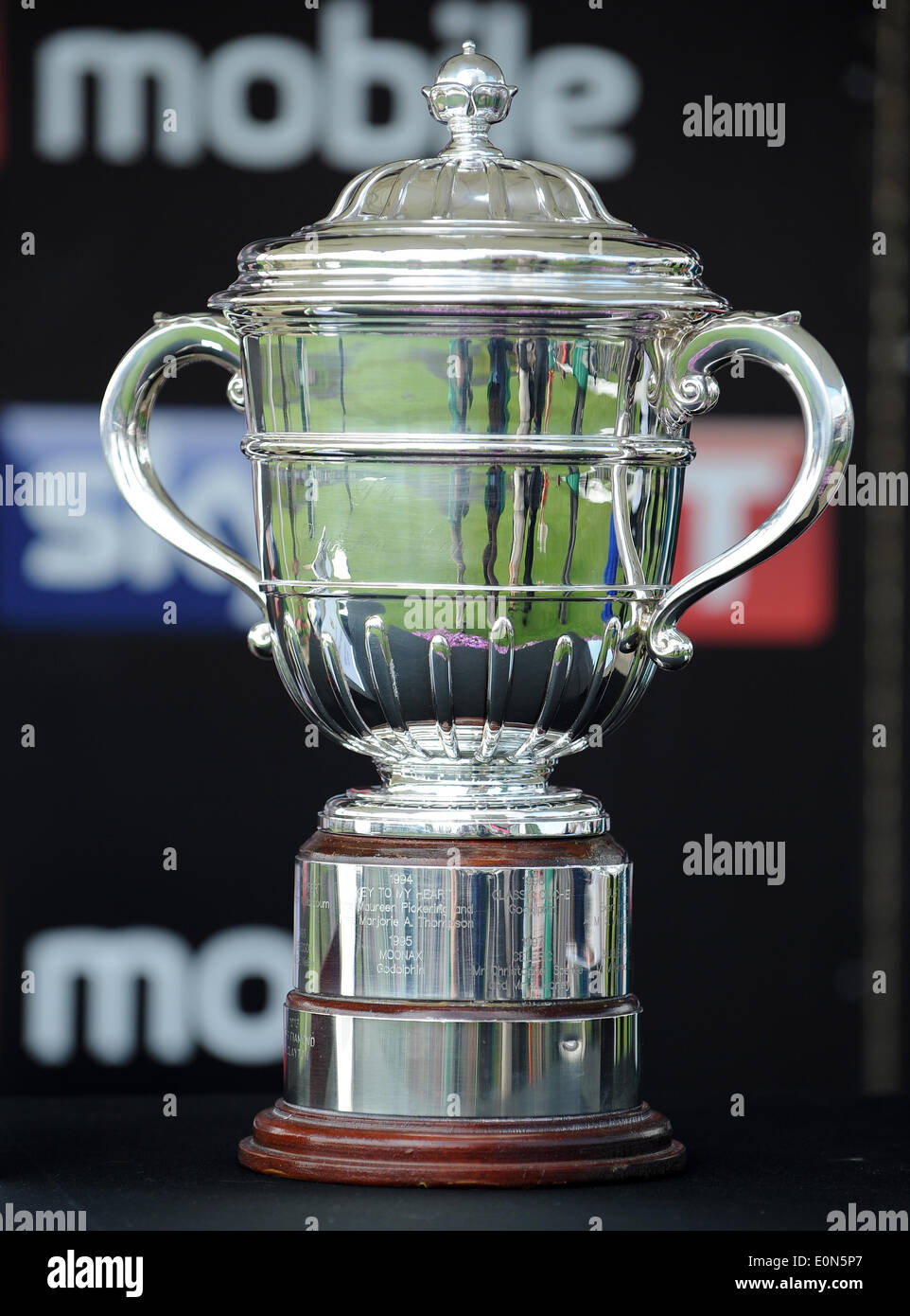Yorkshire cup york hi-res stock photography and images - Alamy