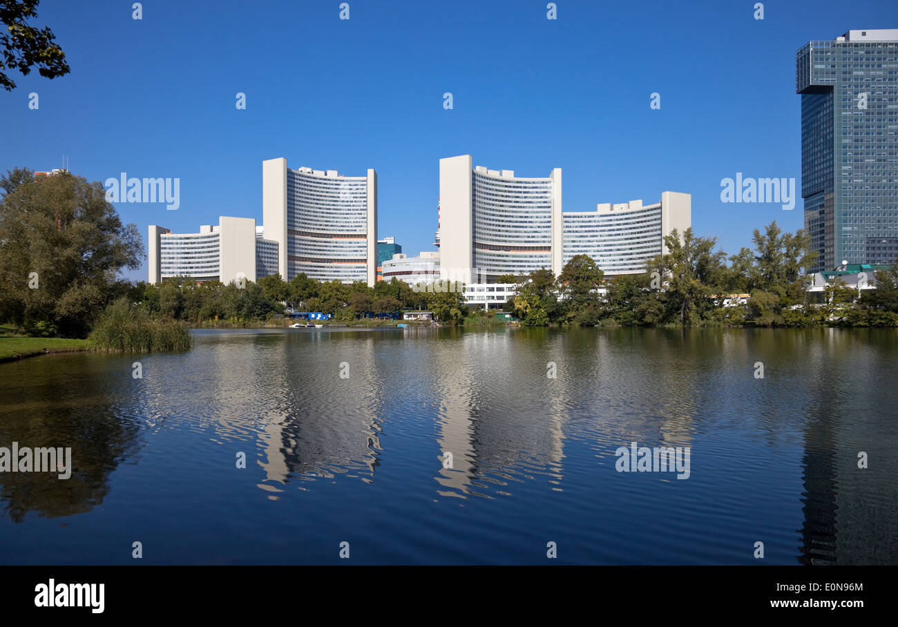 Izd tower donaucity wien oesterreich izd tower hi-res stock photography ...