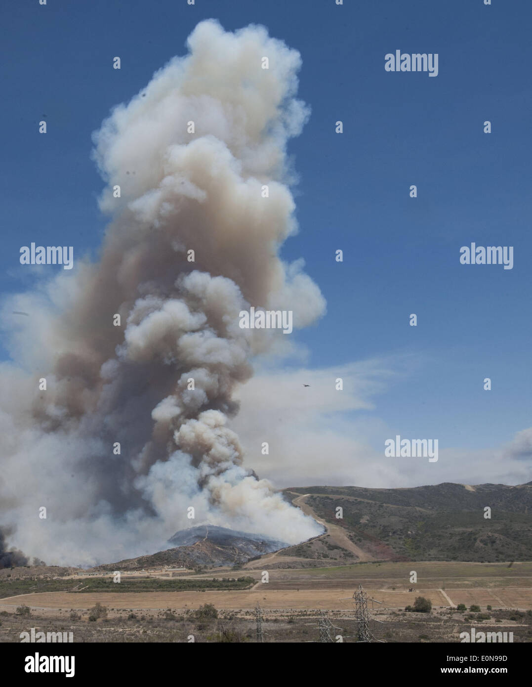 San Clemente, California, USA. 16th May, 2014. A Smoke Plume surges ...