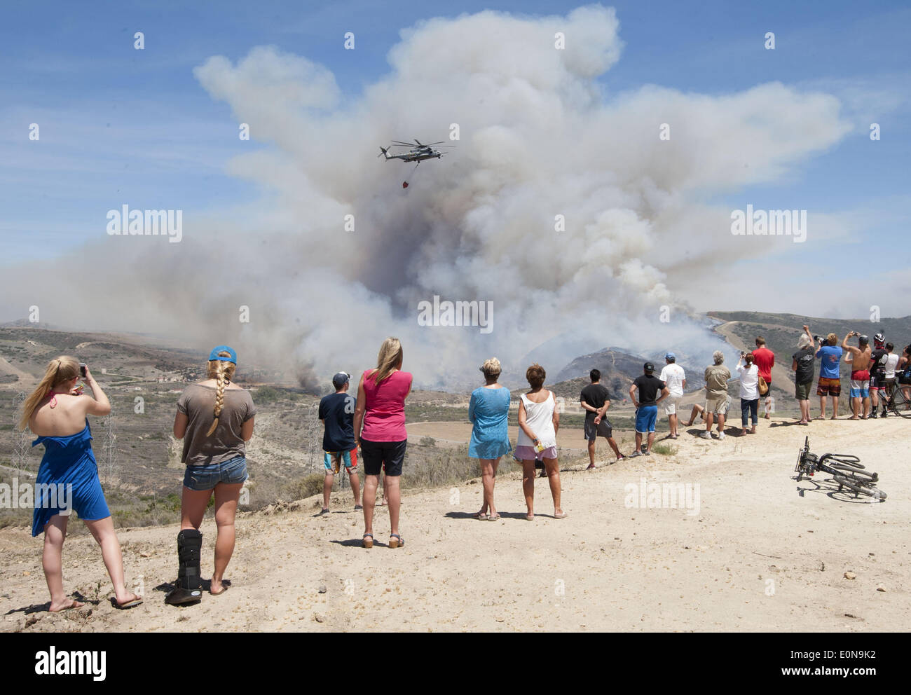 San Clemente, California, USA. 16th May, 2014. Several dozen people ...