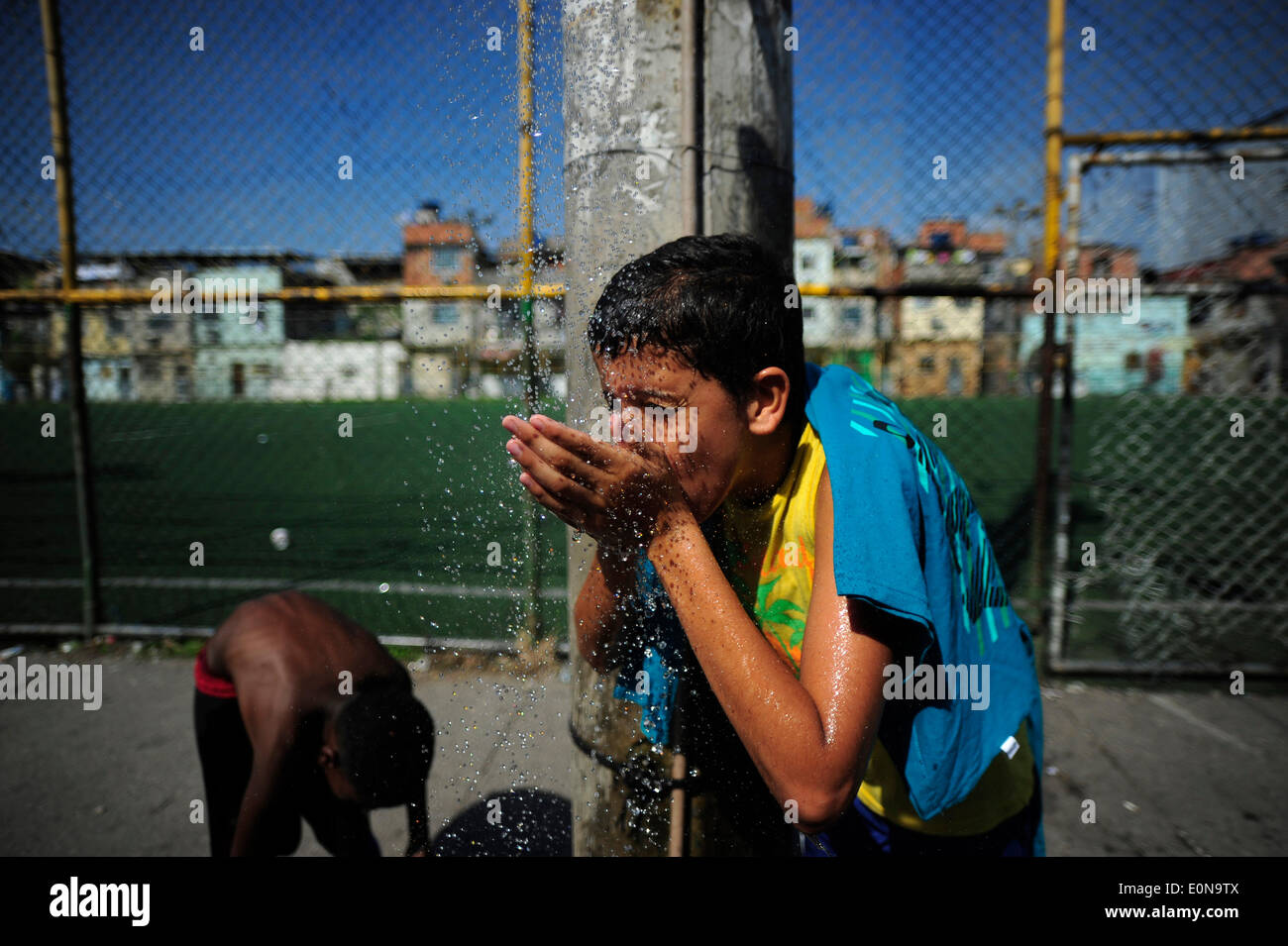 Children playing in urban slums hi-res stock photography and images - Alamy