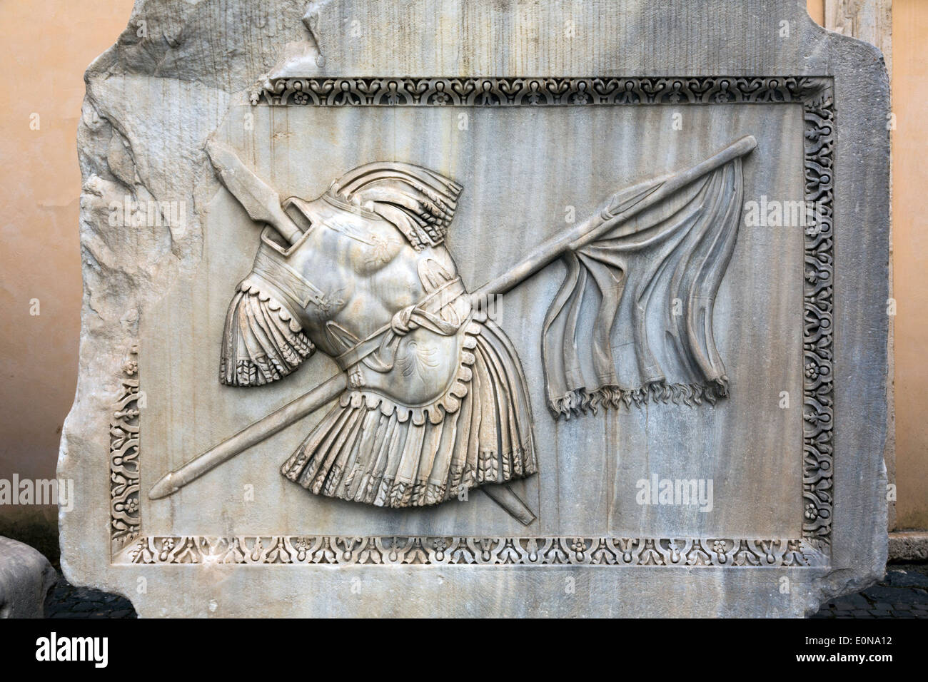 Relief sculpture hi-res stock photography and images - Alamy