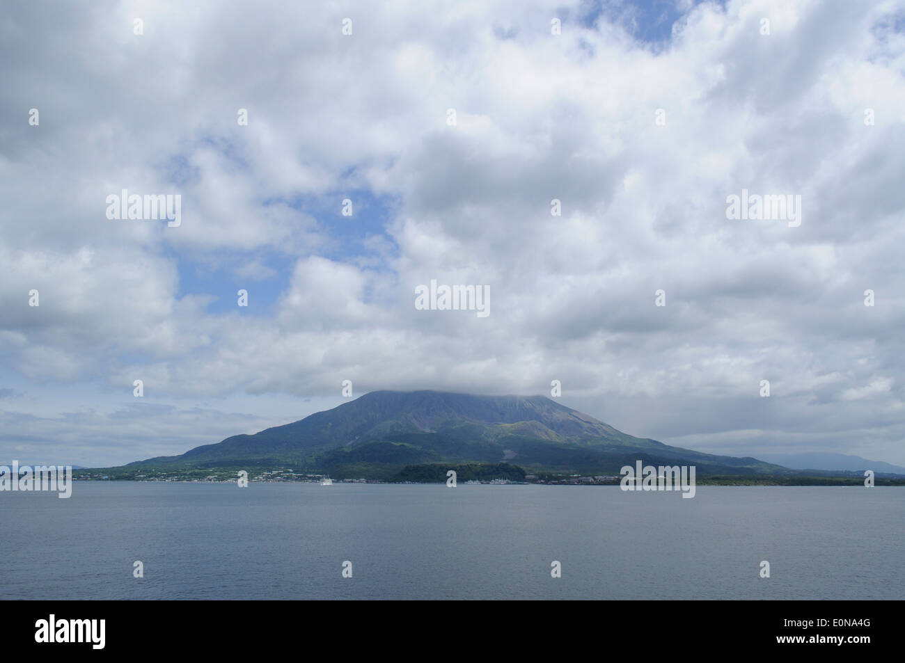 Sakurajima island japan hi-res stock photography and images - Alamy