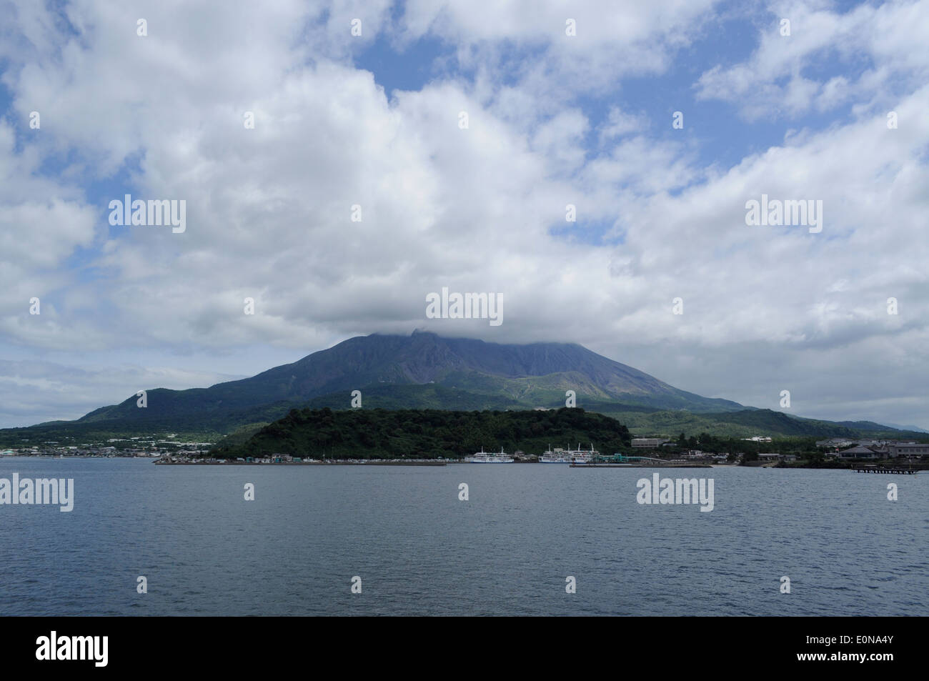 Sakurajima island japan hi-res stock photography and images - Alamy
