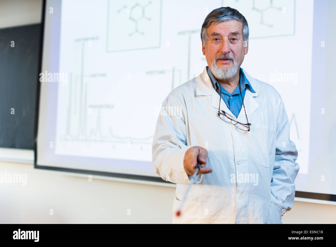 College chemistry lecture hall hi-res stock photography and images - Alamy