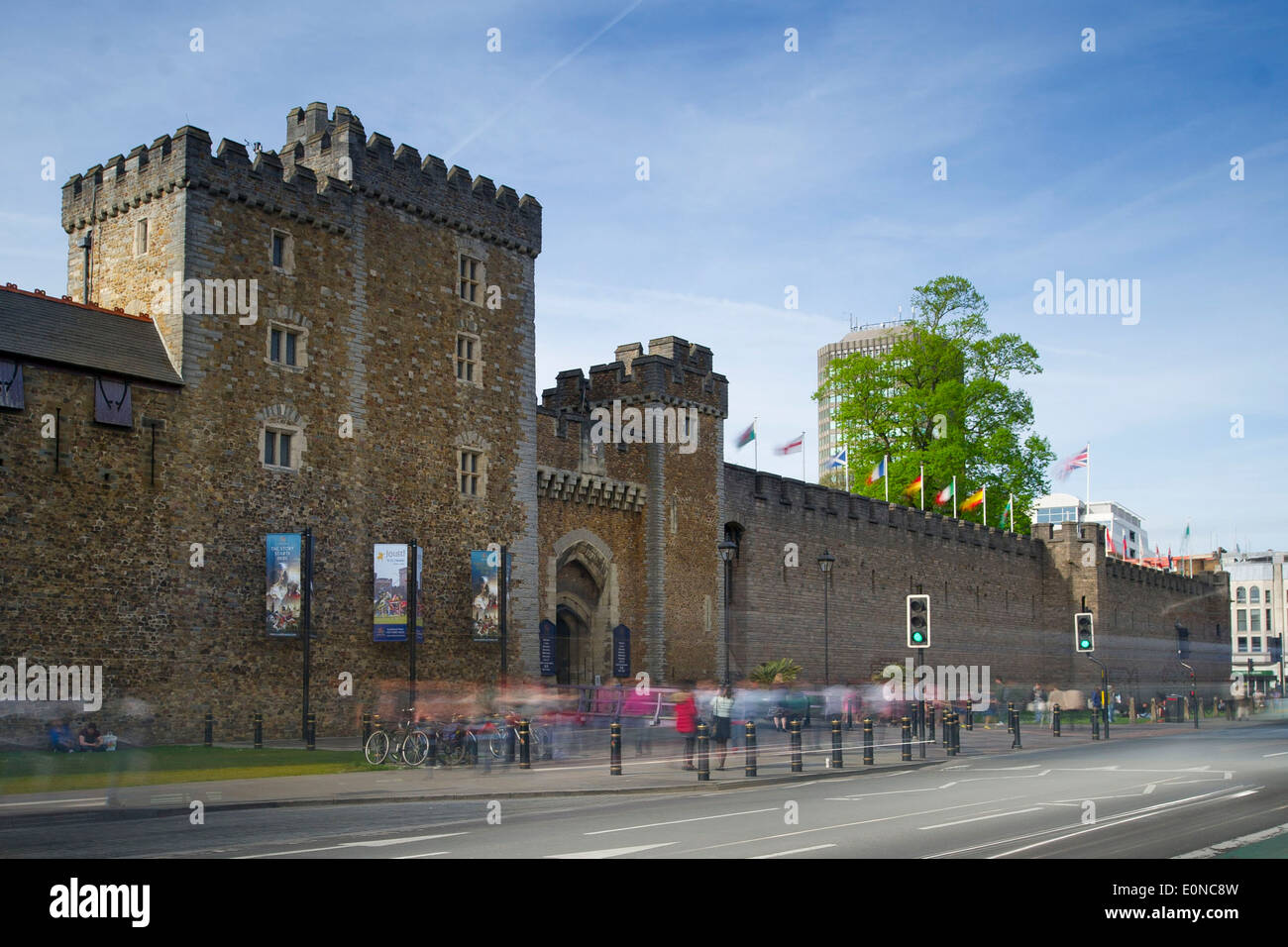 Entrance cardiff castle hi-res stock photography and images - Alamy