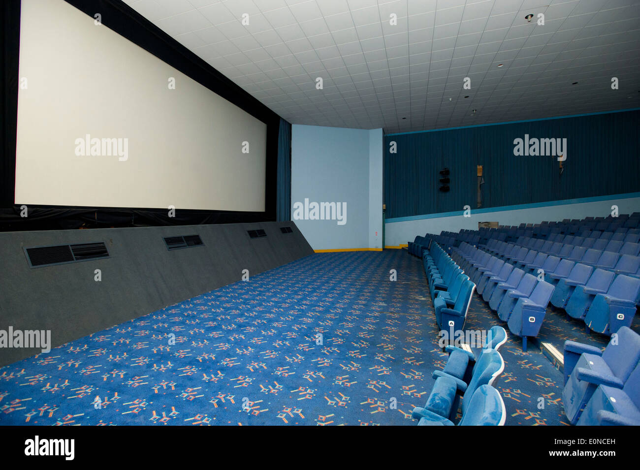 The inside of an old cinema Stock Photo - Alamy