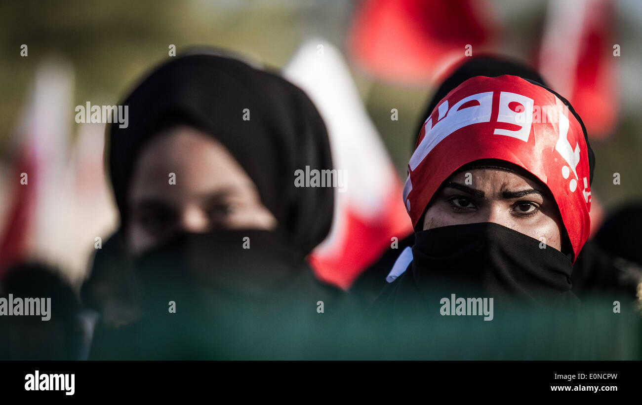 Malkiya, Bahrain. 16th May, 2014. Bahrain, Malkiya - Thousands attend ...