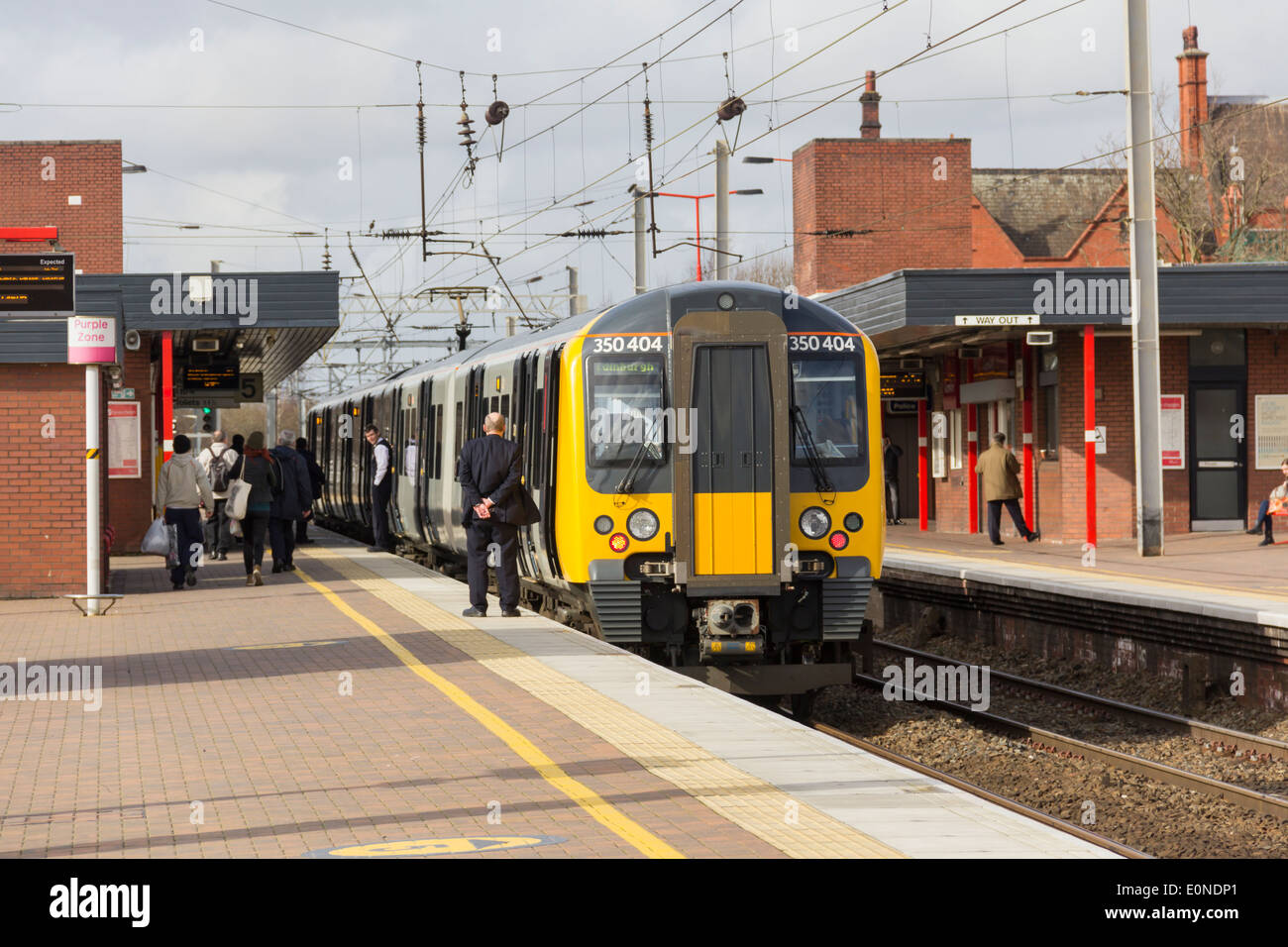 Manchester to Glasgow TransPennine Express Class 350 Desiro EMU train ...