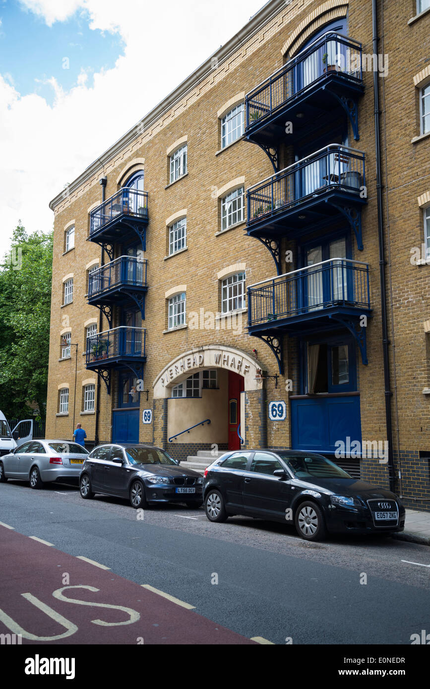 Flats London Stock Photos & Flats London Stock Images - Alamy