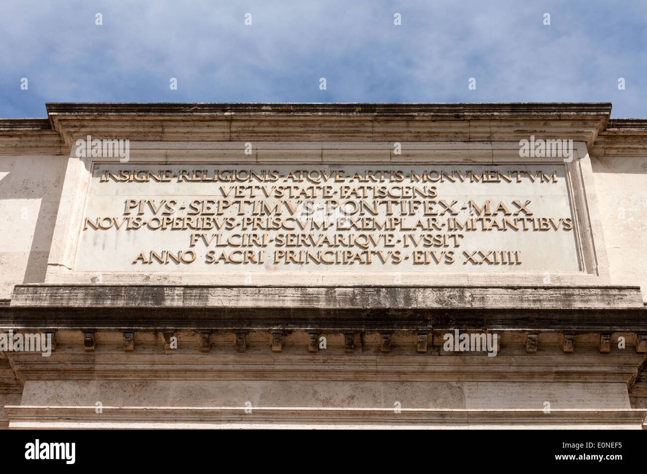 The inscription at the top of the Arch of Titus, Roman Forum, Ancient ...