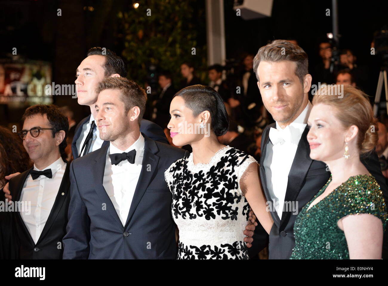 Ryan reynolds and rosario dawson hi-res stock photography and images ...