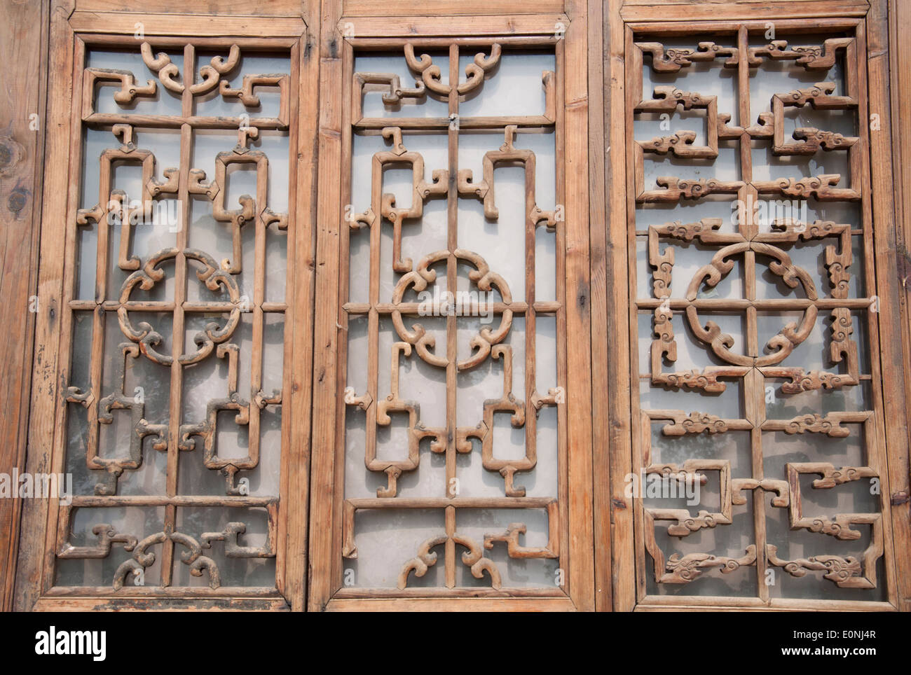 Traditional chinese border frame hi-res stock photography and images ...