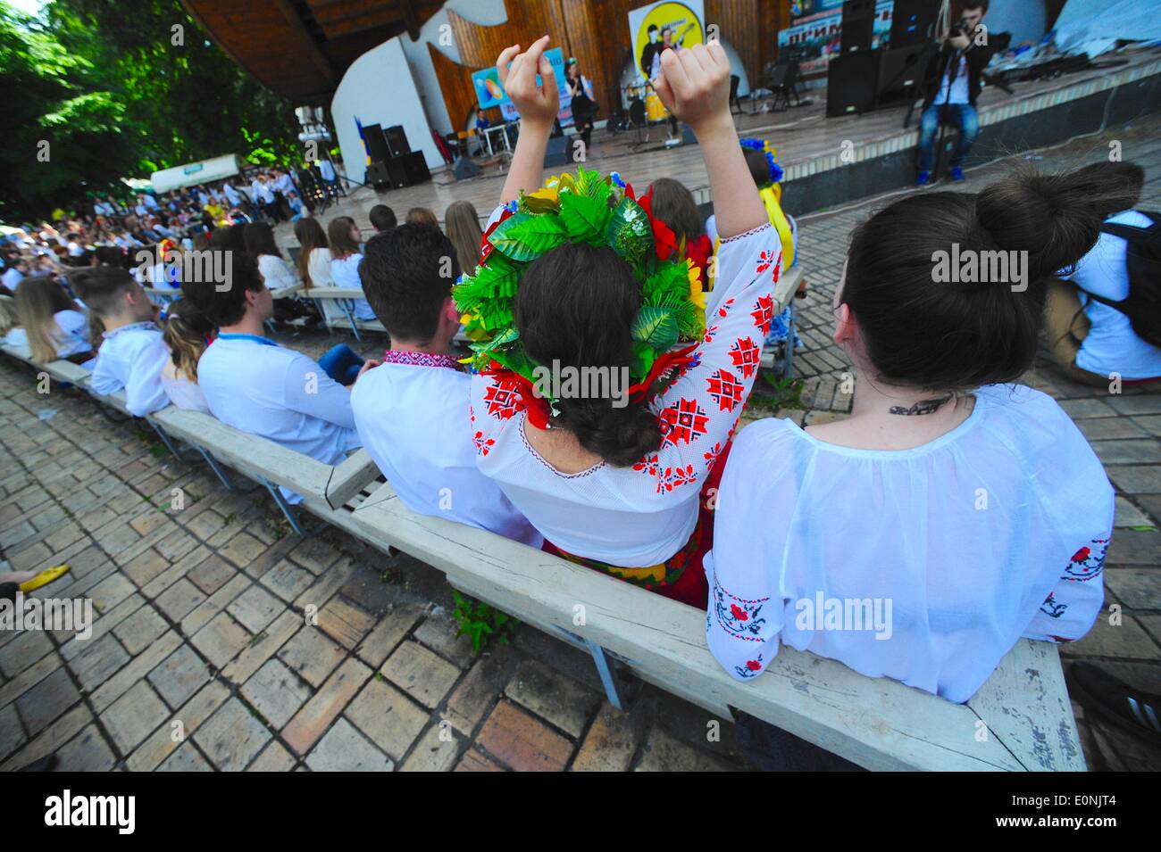 Kiev, Ukraine. 17th May, 2014. Hundreds of Ukrainians cheers several ...