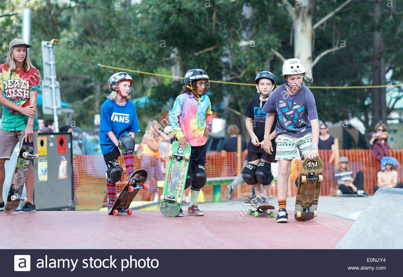 Skateboard Competition Freestyle Stock Photos & Skateboard Competition ...