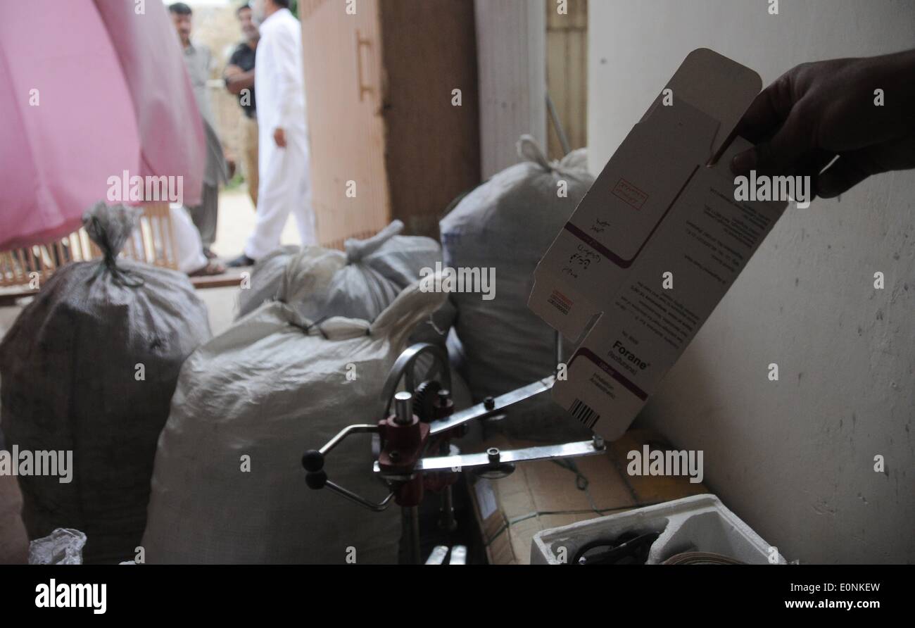 RAWALPINDI,PAKISTAN-MAY 17: Health worker show fake medicine to the ...