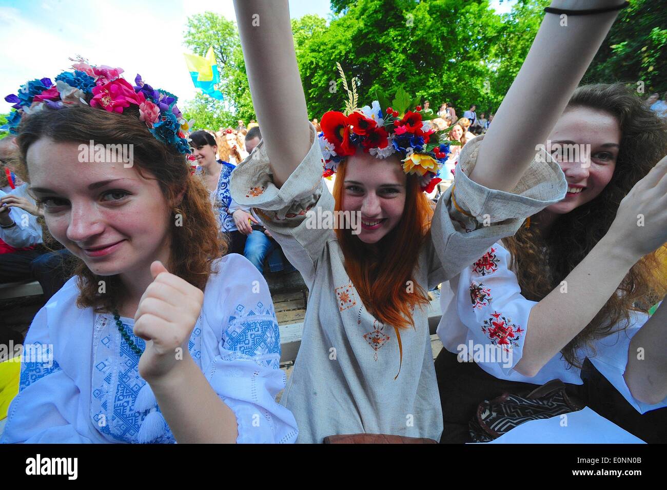 Kiev, Ukraine. 17th May, 2014. Hundreds of Ukrainians cheers several ...