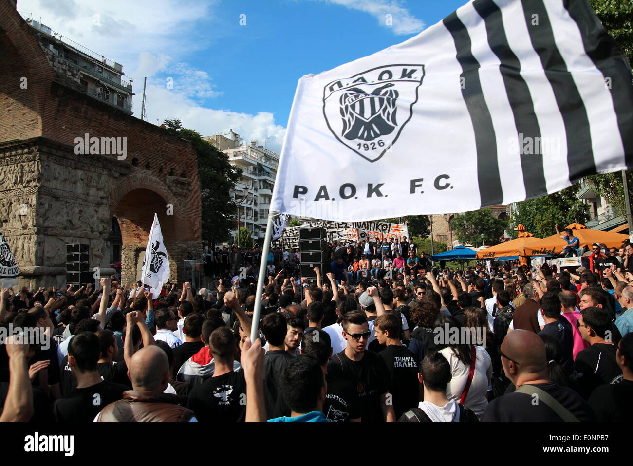 Paok fans hi-res stock photography and images - Alamy