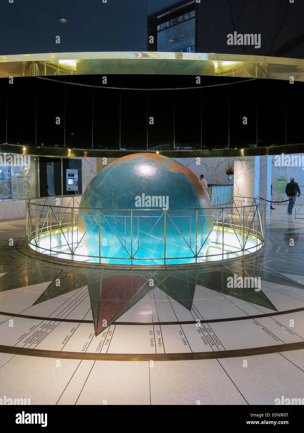 Daily News Building Interior, NYC Stock Photo - Alamy