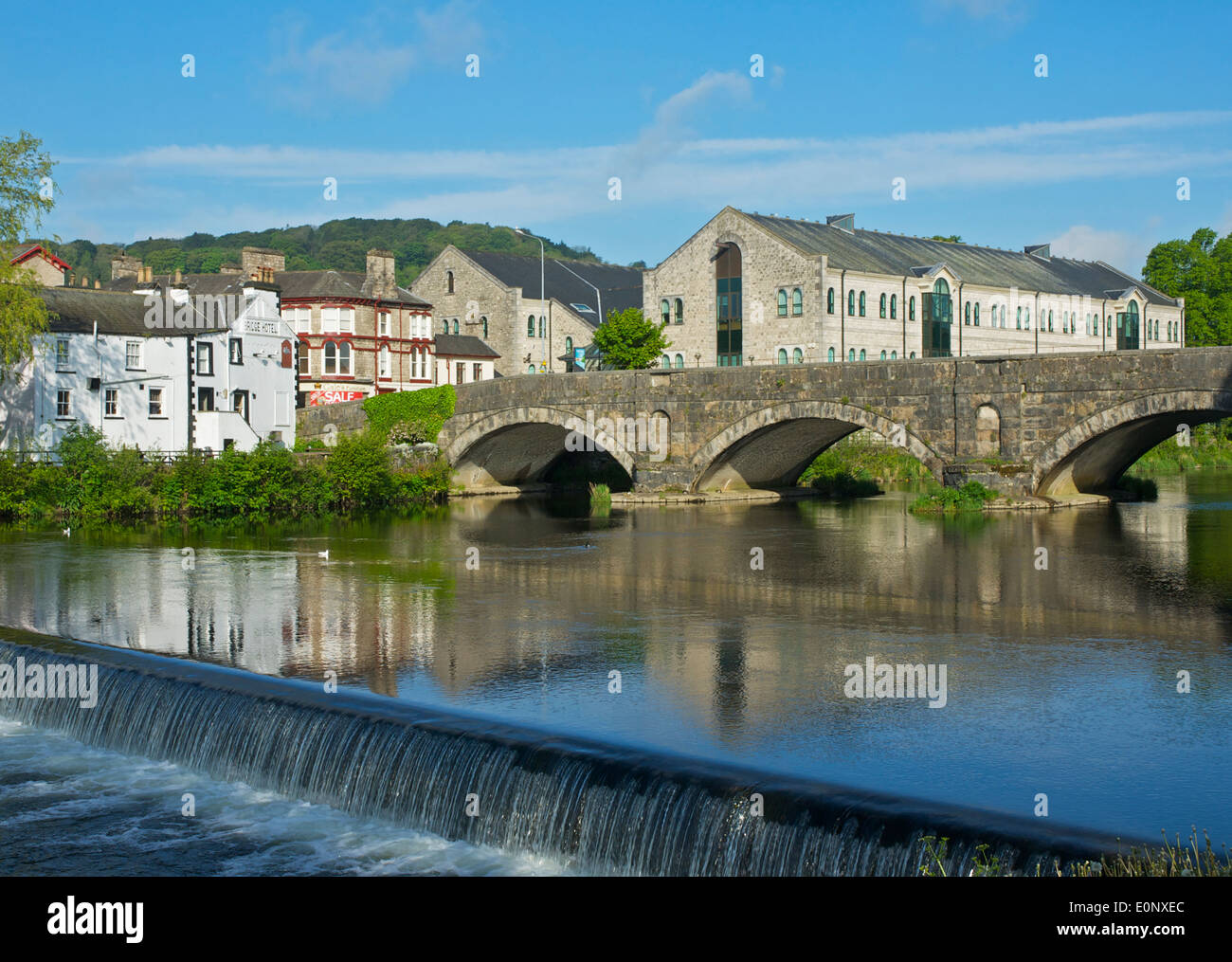 River Kent and Stramongate Bridge, Kendal town, Cumbria, England UK ...