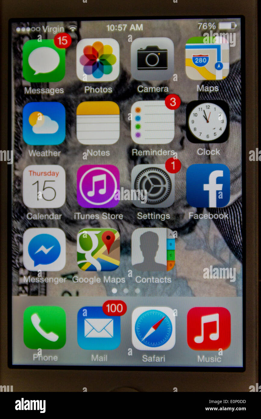 Iphone 4s and screen hi-res stock photography and images - Alamy