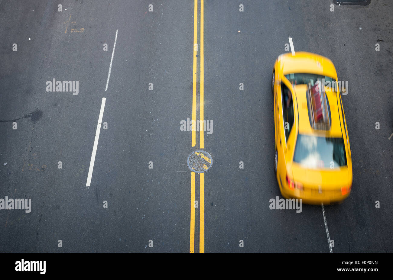 New york taxi street scene hi-res stock photography and images - Alamy