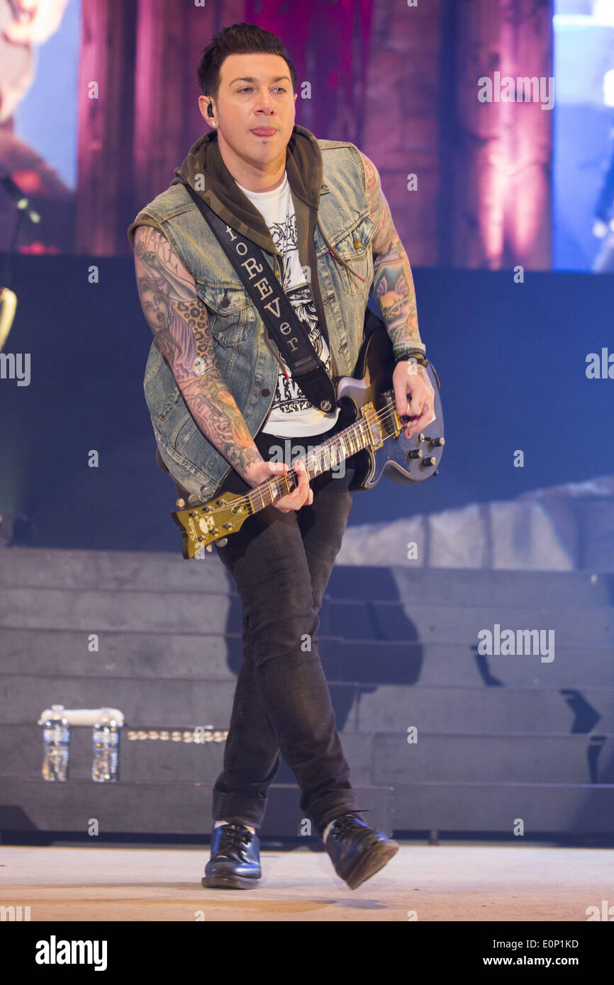 Zacky Vengeance Shirtless