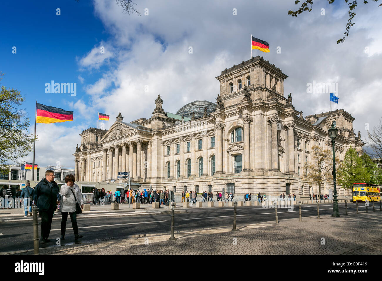 Berlin germany german national flags hi-res stock photography and ...