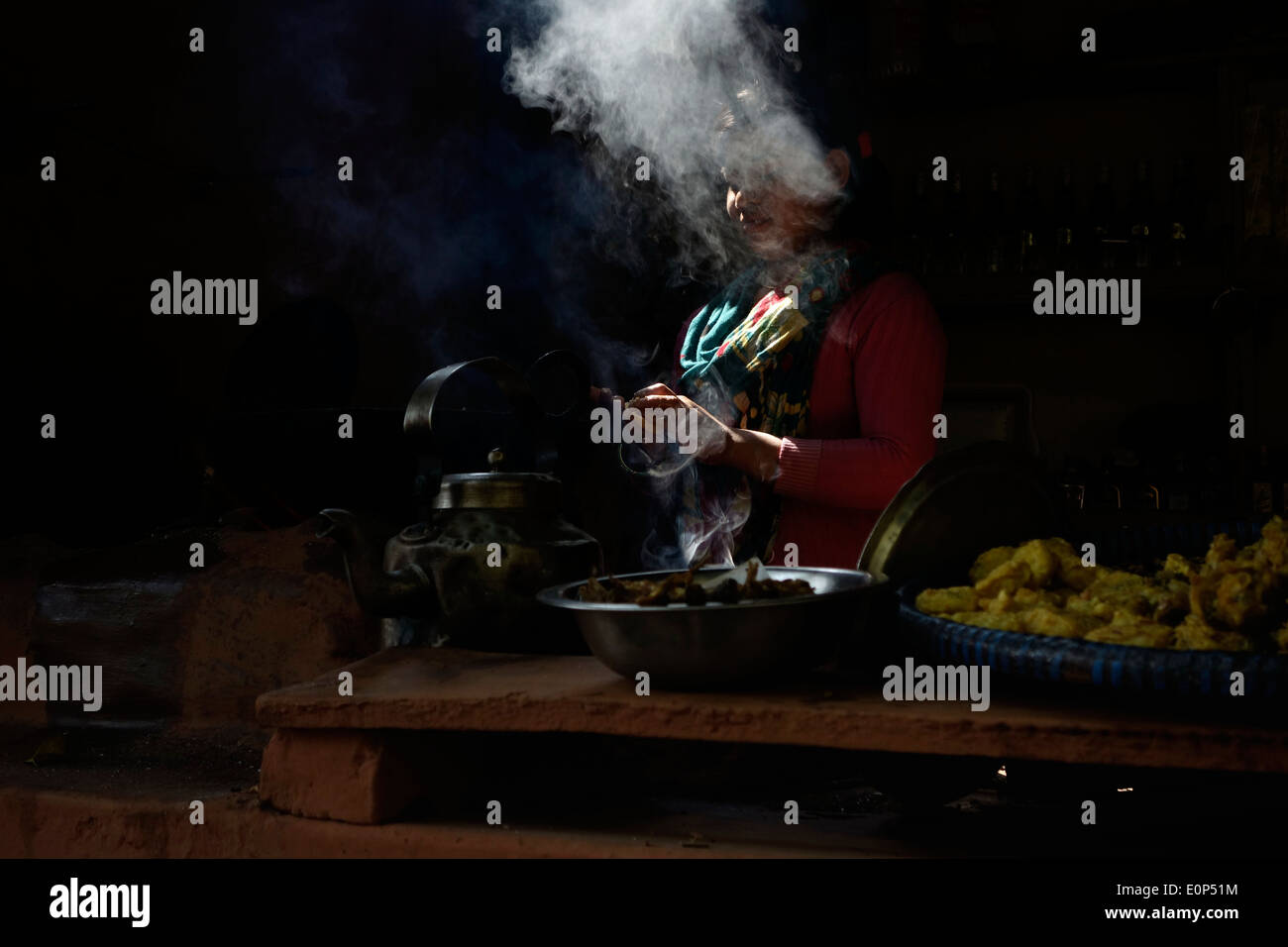 Cooking on open fire hi-res stock photography and images - Alamy