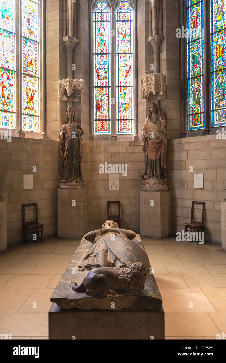 New york met cloisters hi-res stock photography and images - Alamy