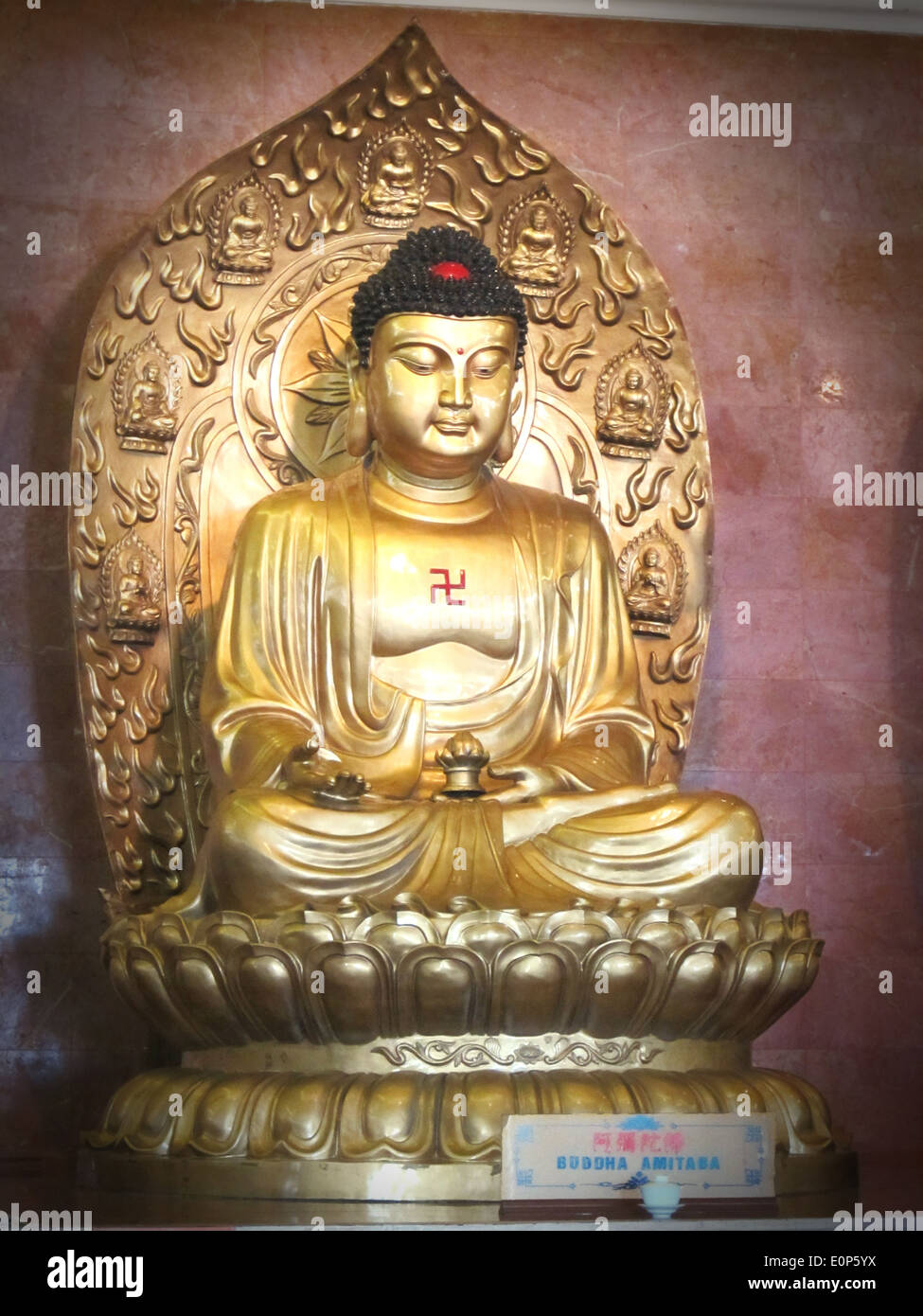 Amitaba buddha hi-res stock photography and images - Alamy