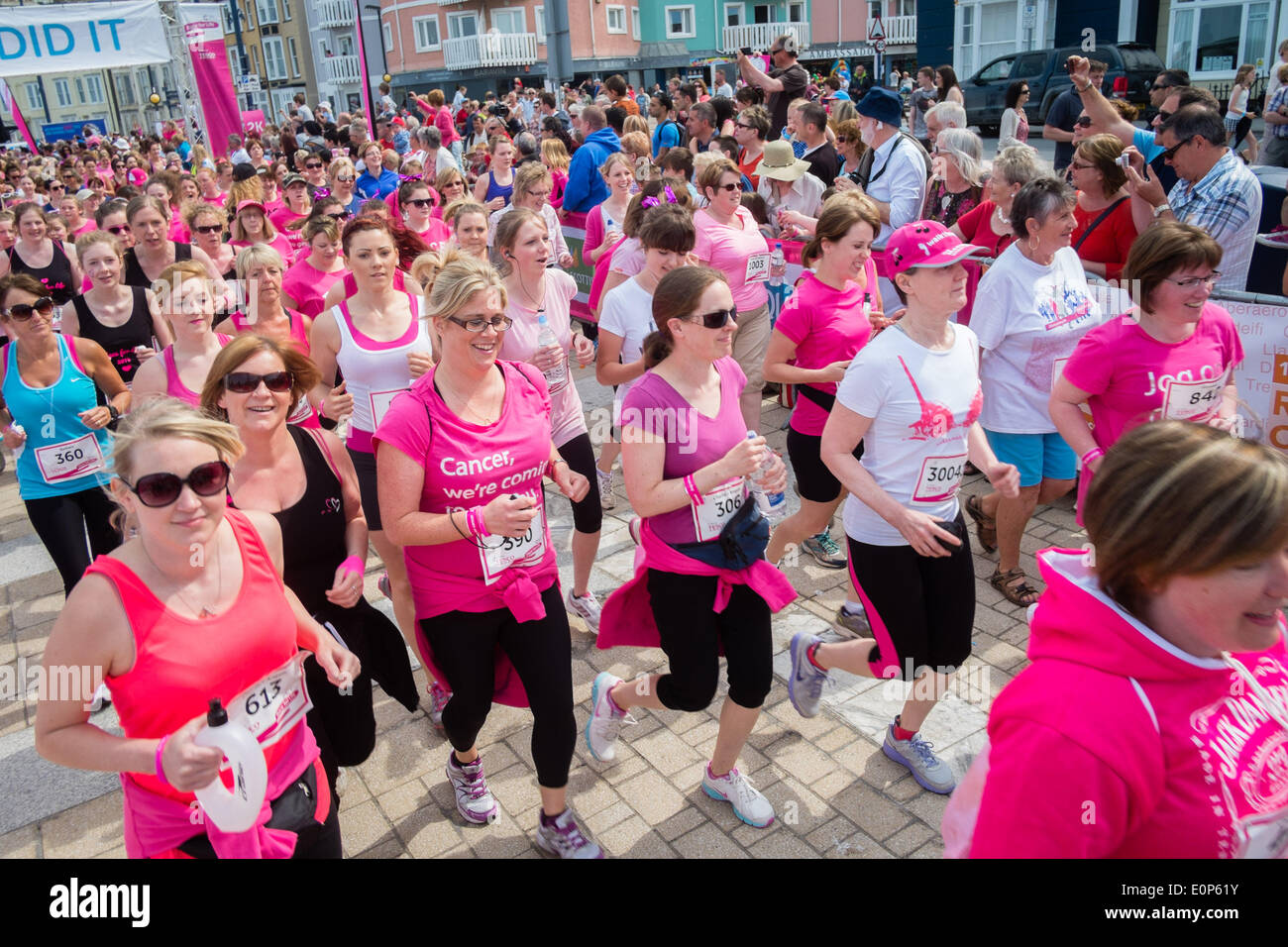 Cancer research charity hi-res stock photography and images - Alamy