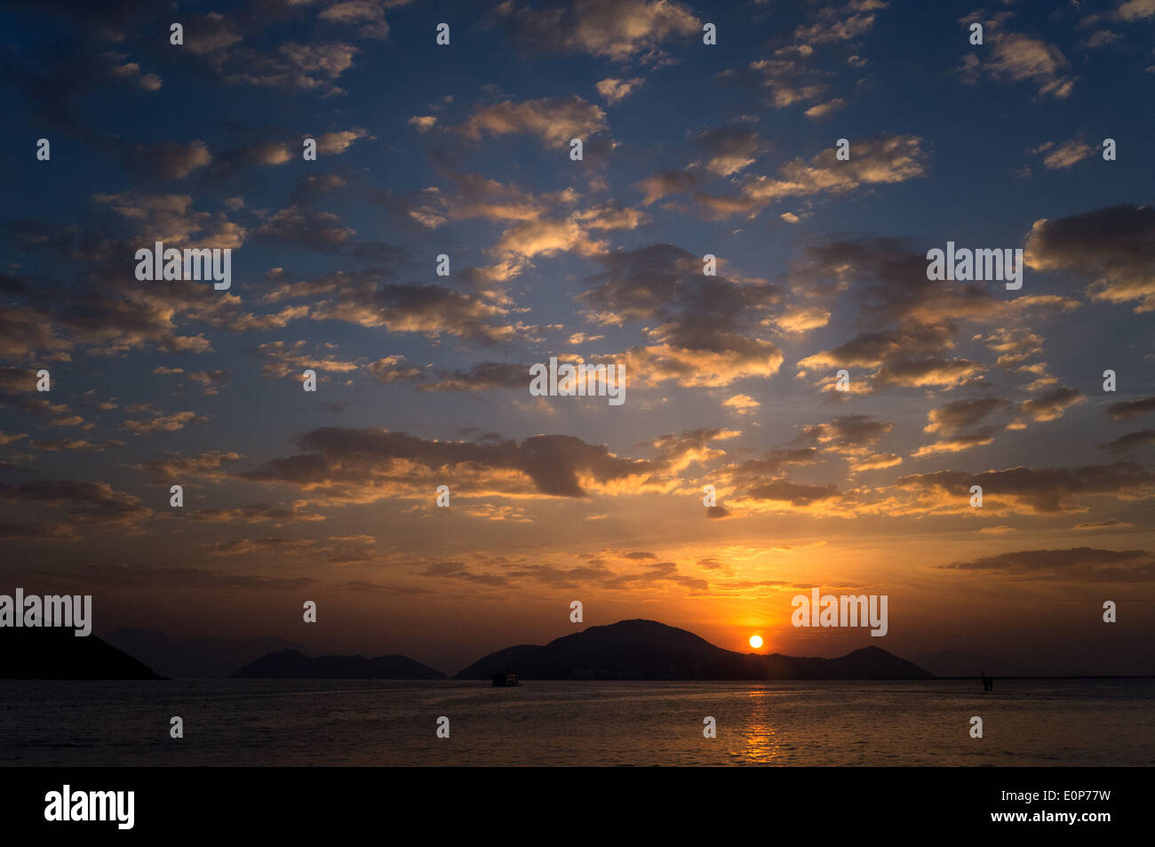 Dawn, sunrise, to become day Stock Photo - Alamy
