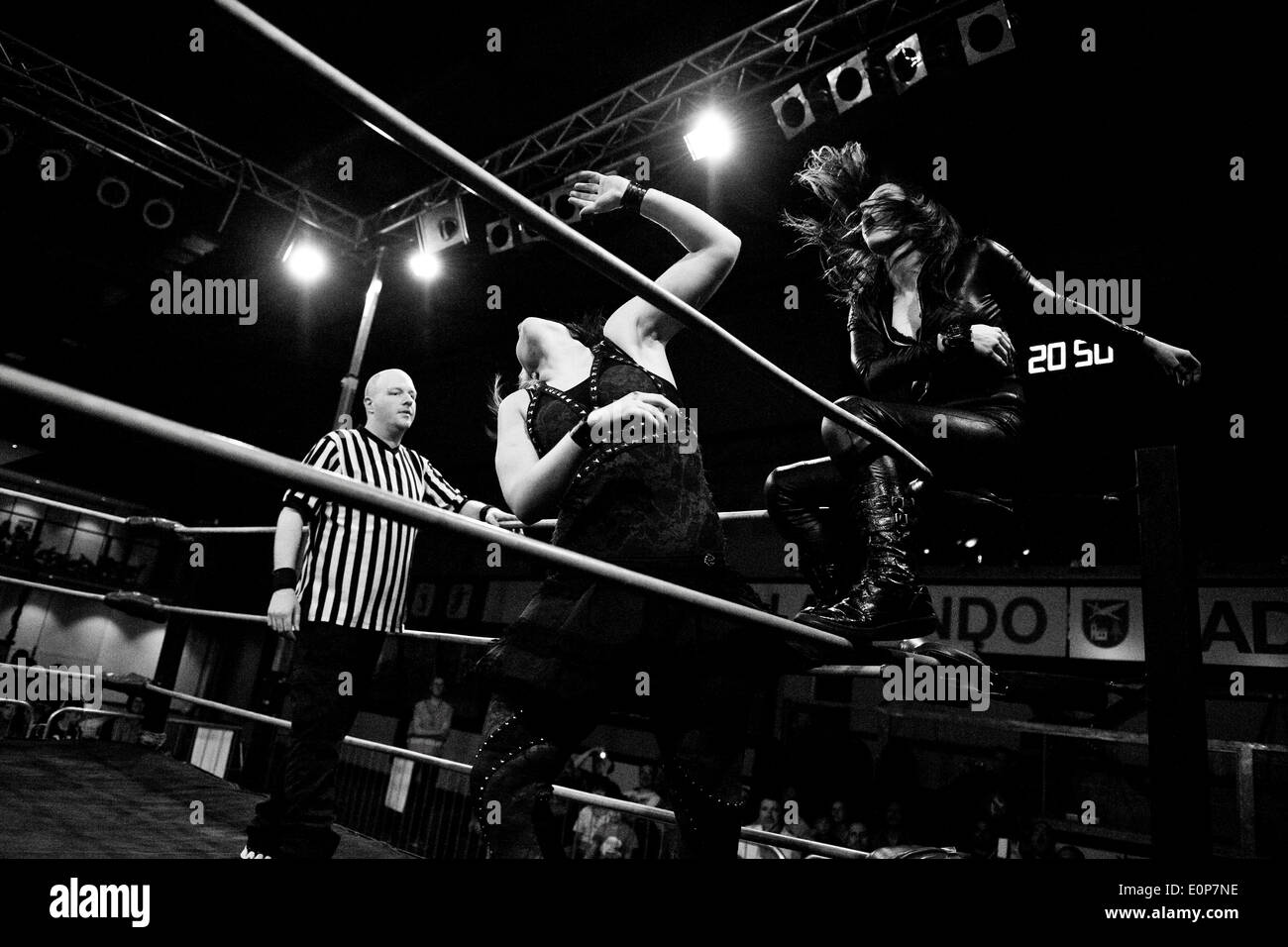 Female Wrestling Black and White Stock Photos & Images - Alamy