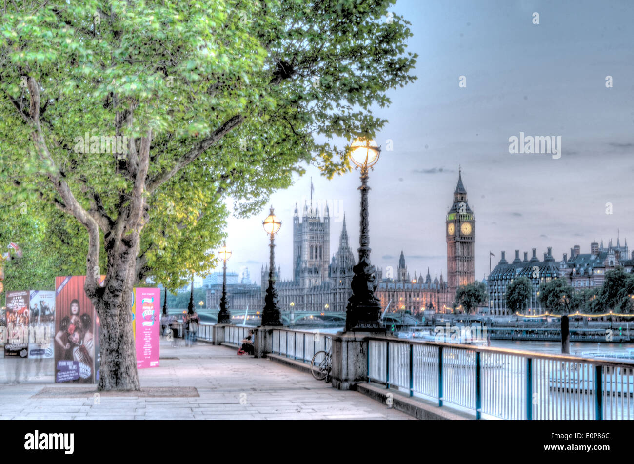 London attractions hi-res stock photography and images - Alamy