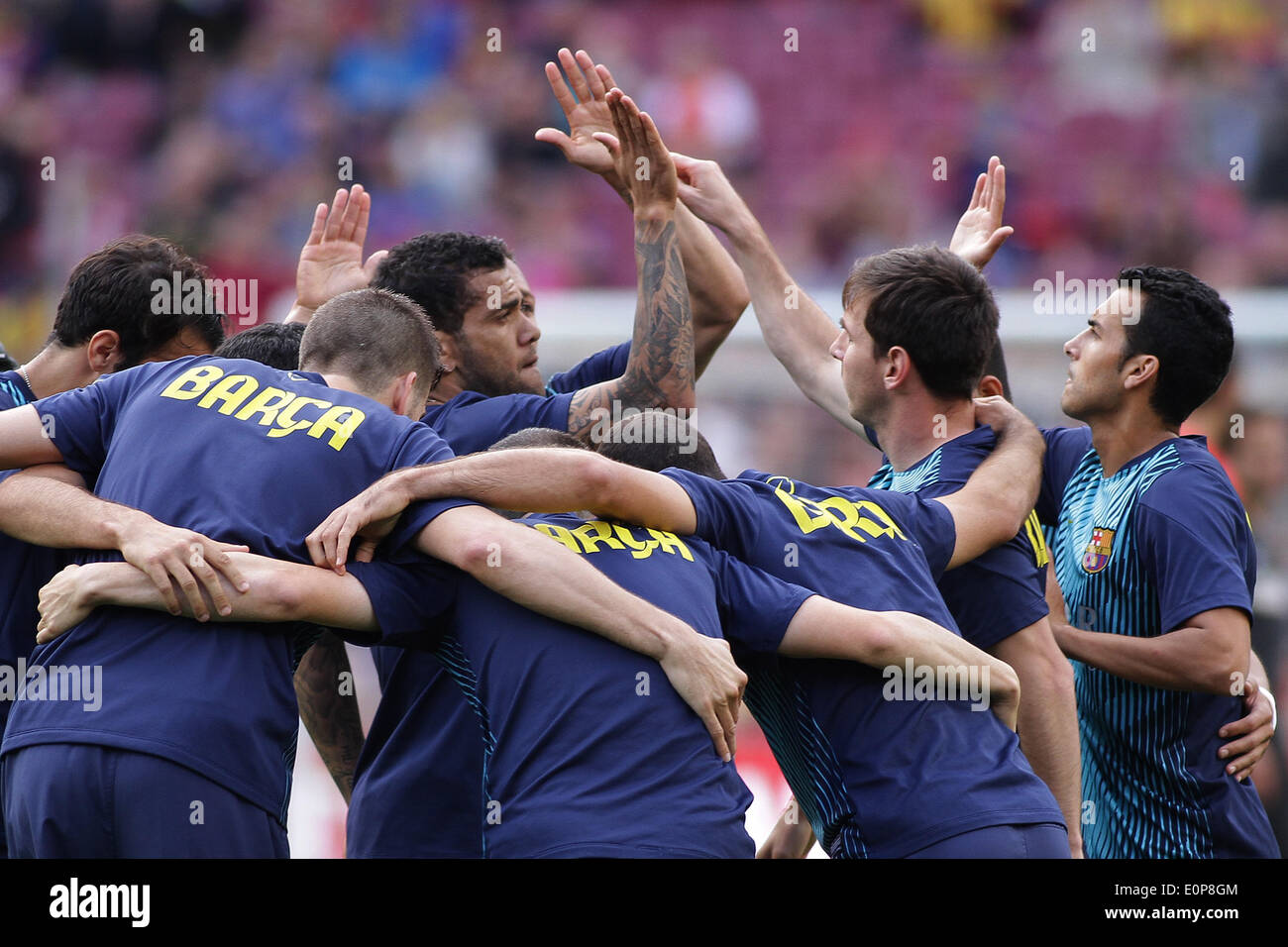 Barcelona, Spain. 17th May, 2014. The Barcelona's players huddle before ...