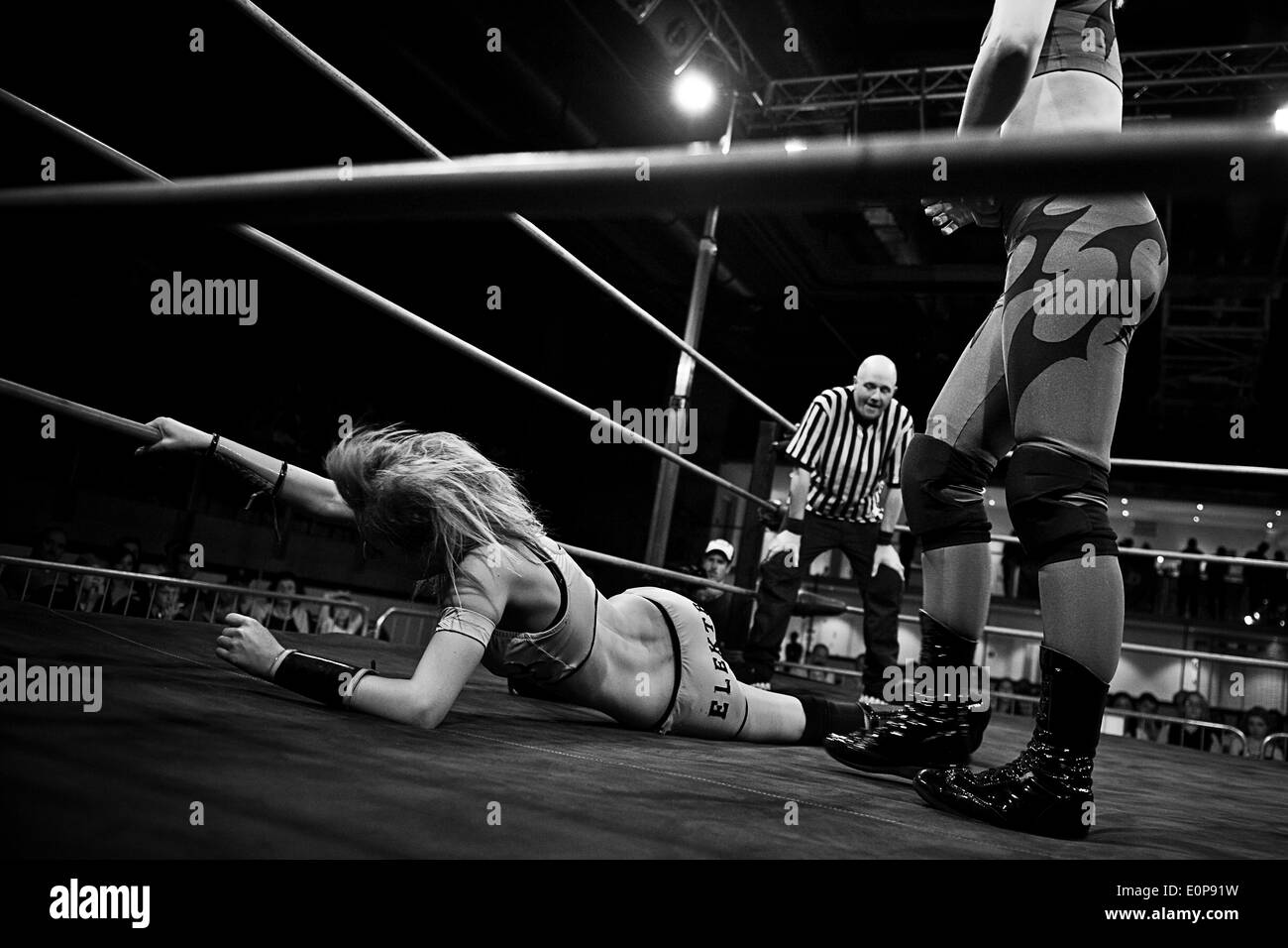 Female Wrestling Black and White Stock Photos & Images - Alamy