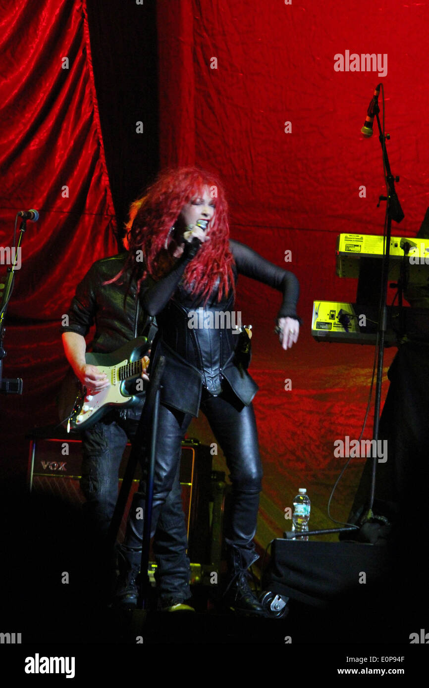 New York, New York, USA. 9th May, 2014. Barcley Center Brookyln N.Y ...